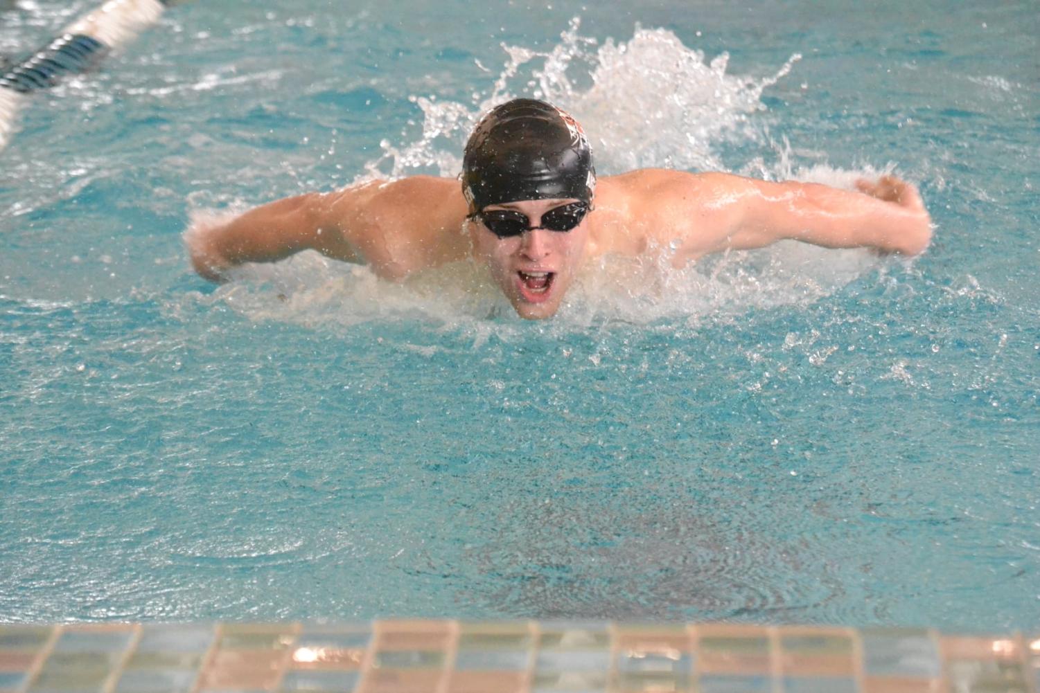 EHS Swim Team Competes at Regionals – The Eye of The Tiger